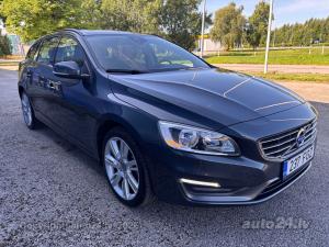 Pelēks Volvo V60 2014 Paide, ar dzinēja tilpumu 2.00 L un nobraukumu 190 tūkst. km par 7690 €, foto 7 vietnē AUTOMOTO.COM.LV