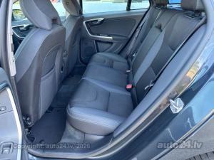 Pelēks Volvo V60 2014 Paide, ar dzinēja tilpumu 2.00 L un nobraukumu 190 tūkst. km par 7690 €, foto 13 vietnē AUTOMOTO.COM.LV