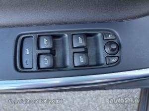 Pelēks Volvo V60 2014 Paide, ar dzinēja tilpumu 2.00 L un nobraukumu 190 tūkst. km par 7690 €, foto 18 vietnē AUTOMOTO.COM.LV
