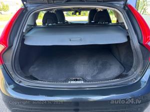 Pelēks Volvo V60 2014 Paide, ar dzinēja tilpumu 2.00 L un nobraukumu 190 tūkst. km par 7690 €, foto 20 vietnē AUTOMOTO.COM.LV