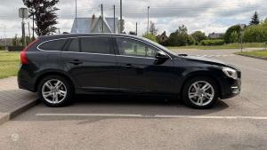 Grey Volvo V60 2014 in Sirvintos, with an engine capacity of 2.40 L and mileage of 258 thousand km for 7700 €, photo 4 on AUTOMOTO.COM.LV