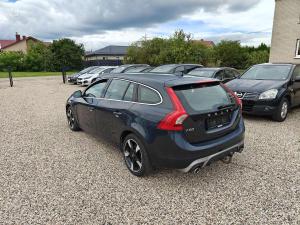 Grey Volvo V60 2014 in Vilnius, with an engine capacity of 1.98 L and mileage of 350 thousand km for 6300 €, photo 5 on AUTOMOTO.COM.LV