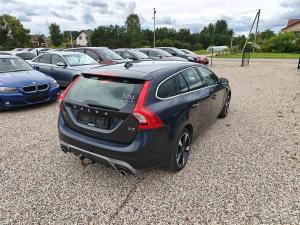 Grey Volvo V60 2014 in Vilnius, with an engine capacity of 1.98 L and mileage of 350 thousand km for 6300 €, photo 6 on AUTOMOTO.COM.LV