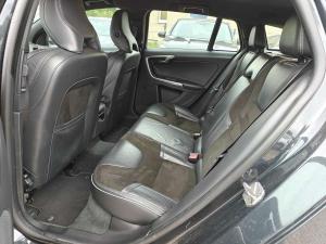 Grey Volvo V60 2014 in Vilnius, with an engine capacity of 1.98 L and mileage of 350 thousand km for 6300 €, photo 11 on AUTOMOTO.COM.LV