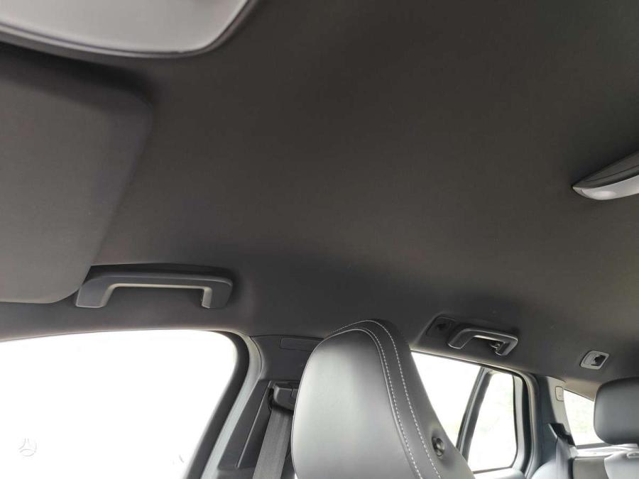 Grey Volvo V60 2014 in Vilnius, with an engine capacity of 1.98 L and mileage of 350 thousand km for 6300 €, photo 19 on AUTOMOTO.COM.LV