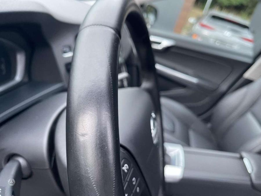 Grey Volvo V60 2014 in Kaunas, with an engine capacity of 1.56 L and mileage of 208 thousand km for 6200 €, photo 11 on AUTOMOTO.COM.LV