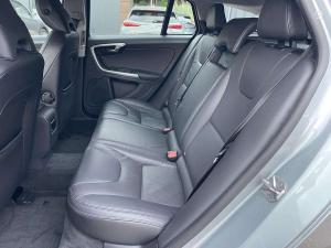 Grey Volvo V60 2014 in Kaunas, with an engine capacity of 1.56 L and mileage of 208 thousand km for 6200 €, photo 13 on AUTOMOTO.COM.LV