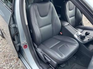 Grey Volvo V60 2014 in Kaunas, with an engine capacity of 1.56 L and mileage of 208 thousand km for 6200 €, photo 16 on AUTOMOTO.COM.LV