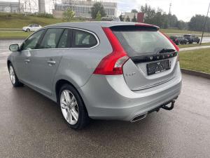 Grey Volvo V60 2014 in Kaunas, with an engine capacity of 2.40 L and mileage of 280 thousand km for 5950 €, photo 10 on AUTOMOTO.COM.LV