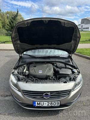 Grey Volvo V60 2014 in Riga, with an engine capacity of 2.00 L and mileage of 278 thousand km for 6900 €, photo 13 on AUTOMOTO.COM.LV