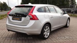Pelēks Volvo V60 2014 Tartu, ar dzinēja tilpumu 2.00 L un nobraukumu 229 tūkst. km par 8850 €, foto 8 vietnē AUTOMOTO.COM.LV