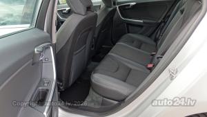 Pelēks Volvo V60 2014 Tartu, ar dzinēja tilpumu 2.00 L un nobraukumu 229 tūkst. km par 8850 €, foto 10 vietnē AUTOMOTO.COM.LV