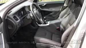 Pelēks Volvo V60 2014 Tartu, ar dzinēja tilpumu 2.00 L un nobraukumu 229 tūkst. km par 8850 €, foto 15 vietnē AUTOMOTO.COM.LV