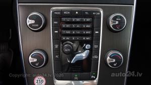 Pelēks Volvo V60 2014 Tartu, ar dzinēja tilpumu 2.00 L un nobraukumu 229 tūkst. km par 8850 €, foto 19 vietnē AUTOMOTO.COM.LV