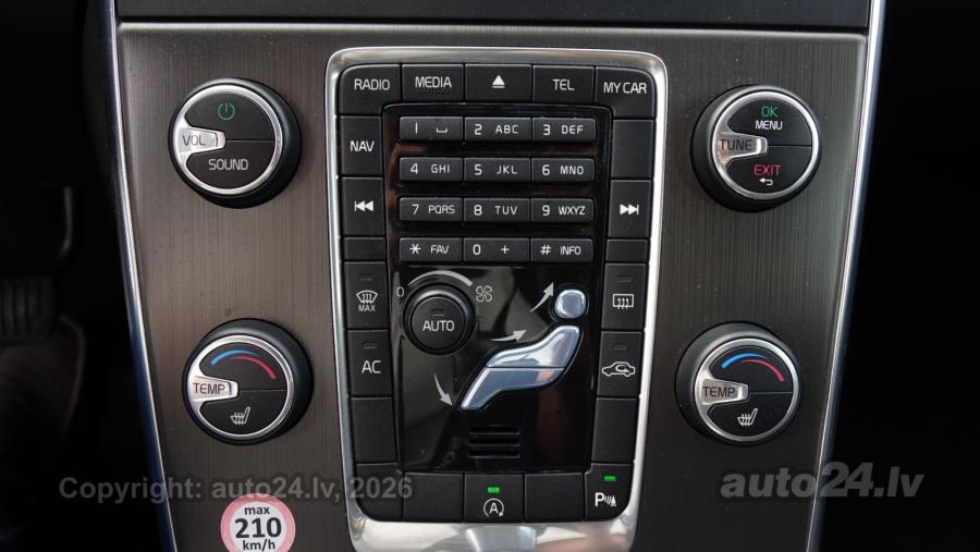 Pelēks Volvo V60 2014 Tartu, ar dzinēja tilpumu 2.00 L un nobraukumu 229 tūkst. km par 8850 €, foto 19 vietnē AUTOMOTO.COM.LV