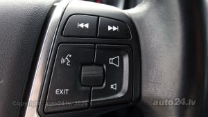 Pelēks Volvo V60 2014 Tartu, ar dzinēja tilpumu 2.00 L un nobraukumu 229 tūkst. km par 8850 €, foto 20 vietnē AUTOMOTO.COM.LV