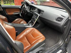 Grey Volvo V60 2014 in Riga, with an engine capacity of 2.40 L and mileage of 330 thousand km for 4200 €, photo 10 on AUTOMOTO.COM.LV