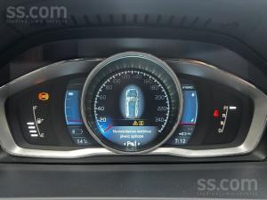 Grey Volvo V60 2014 in Riga, with an engine capacity of 2.40 L and mileage of 330 thousand km for 4200 €, photo 13 on AUTOMOTO.COM.LV