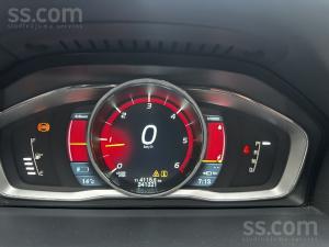 Grey Volvo V60 2014 in Riga, with an engine capacity of 2.40 L and mileage of 330 thousand km for 4200 €, photo 14 on AUTOMOTO.COM.LV