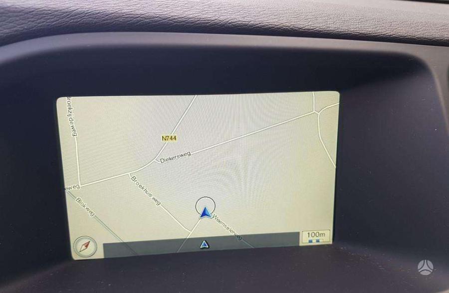 Pelēks Volvo V60 2014 Prienai, ar dzinēja tilpumu 2.40 L un nobraukumu 152 tūkst. km par 8450 €, foto 29 vietnē AUTOMOTO.COM.LV