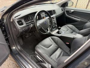 Grey Volvo V60 2014 in Ukmerge, with an engine capacity of 2.00 L and mileage of 300 thousand km for 5850 €, photo 12 on AUTOMOTO.COM.LV