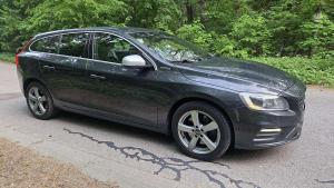 Pelēks Volvo V60 2014 Kauņa, ar dzinēja tilpumu 2.40 L un nobraukumu 282 tūkst. km par 6400 €, foto 10 vietnē AUTOMOTO.COM.LV