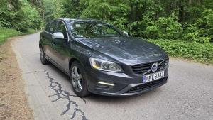 Pelēks Volvo V60 2014 Kauņa, ar dzinēja tilpumu 2.40 L un nobraukumu 282 tūkst. km par 6400 €, foto 11 vietnē AUTOMOTO.COM.LV