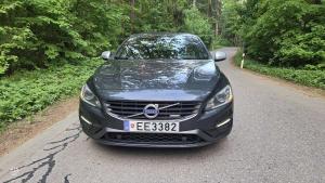 Pelēks Volvo V60 2014 Kauņa, ar dzinēja tilpumu 2.40 L un nobraukumu 282 tūkst. km par 6400 €, foto 12 vietnē AUTOMOTO.COM.LV