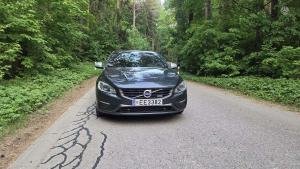 Pelēks Volvo V60 2014 Kauņa, ar dzinēja tilpumu 2.40 L un nobraukumu 282 tūkst. km par 6400 €, foto 13 vietnē AUTOMOTO.COM.LV
