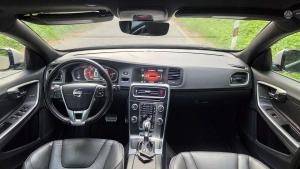 Pelēks Volvo V60 2014 Kauņa, ar dzinēja tilpumu 2.40 L un nobraukumu 282 tūkst. km par 6400 €, foto 16 vietnē AUTOMOTO.COM.LV