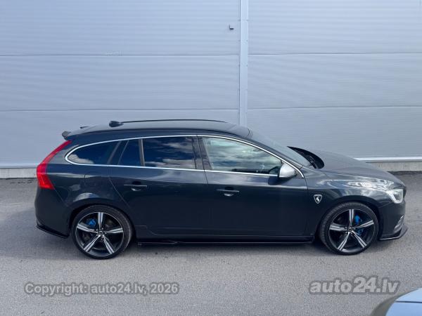 Volvo V60 2014 Tallina vietnē Pelēks Volvo V60 2014 Tallina, ar dzinēja tilpumu 2.40 L un nobraukumu 232 tūkst. km par 9900 €, foto 4 vietnē AUTOMOTO.COM.LV