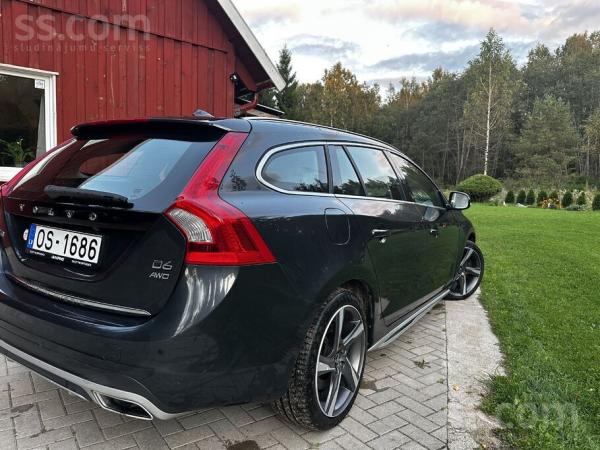Вольво B60 2014 в Рига на AUTOMOTO.COM.LV Серый Вольво B60 2014 в Рига, объемом двигателя 2.40 л и пробегом 343 тыс. км за 6200 €, фото 8 на AUTOMOTO.COM.LV