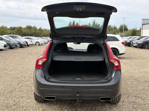 Pelēks Volvo V60 2014 Šauļi, ar dzinēja tilpumu 1.97 L un nobraukumu 347 tūkst. km par 6200 €, foto 8 vietnē AUTOMOTO.COM.LV