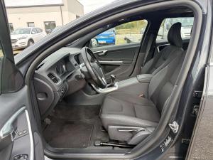 Pelēks Volvo V60 2014 Šauļi, ar dzinēja tilpumu 1.97 L un nobraukumu 347 tūkst. km par 6200 €, foto 11 vietnē AUTOMOTO.COM.LV