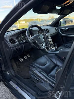 Pelēks Volvo V60 2014 Rīga, ar dzinēja tilpumu 2.00 L un nobraukumu 277 tūkst. km par 7550 €, foto 6 vietnē AUTOMOTO.COM.LV