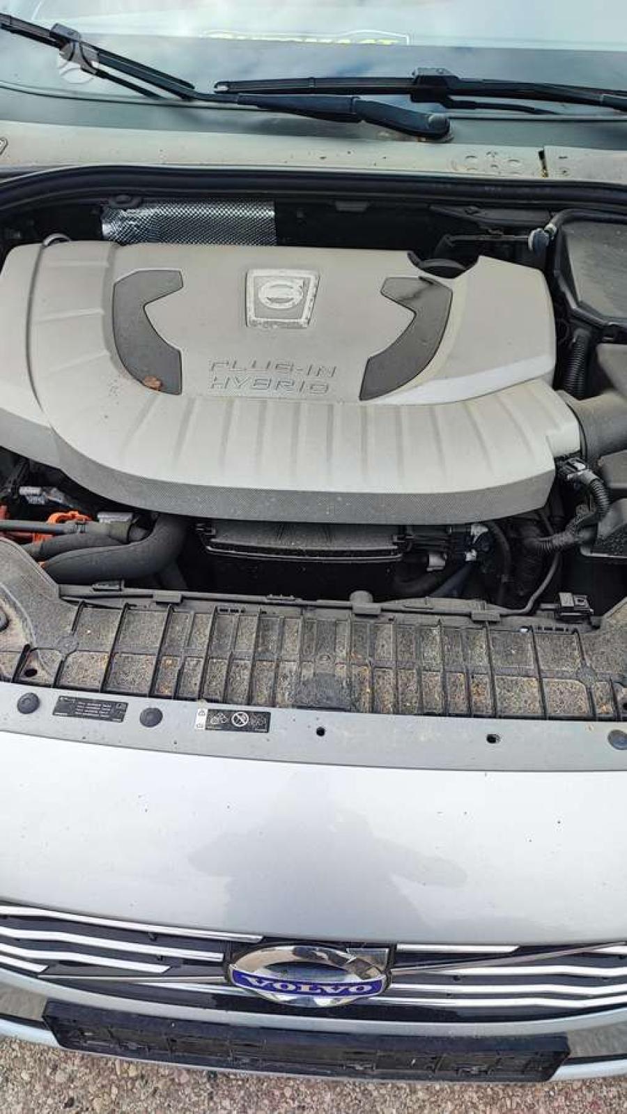 Pelēks Volvo V60 2014 Marijampole, ar dzinēja tilpumu 2.40 L un nobraukumu 286 tūkst. km par 8200 €, foto 12 vietnē AUTOMOTO.COM.LV