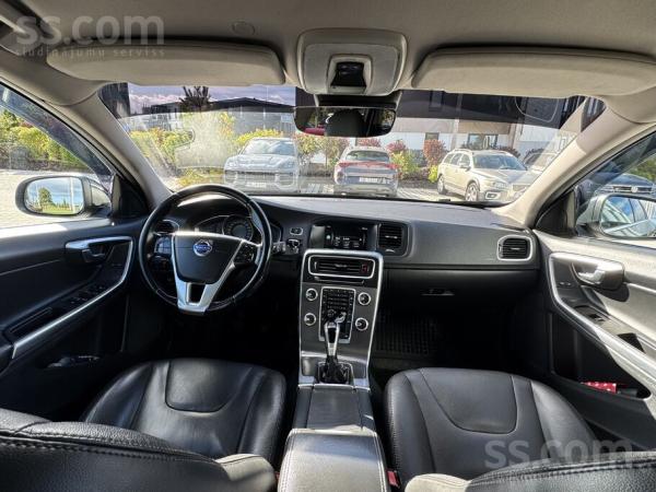 Grey Volvo V60 2014 in Riga, with an engine capacity of 2.00 L and mileage of 345 thousand km for 7000 €, photo 10 on AUTOMOTO.COM.LV