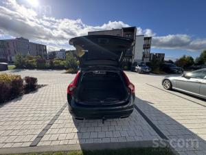 Pelēks Volvo V60 2014 Rīga, ar dzinēja tilpumu 2.00 L un nobraukumu 345 tūkst. km par 7000 €, foto 17 vietnē AUTOMOTO.COM.LV
