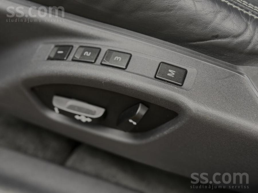 Pelēks Volvo V60 2014 Tukums, ar dzinēja tilpumu 2.00 L un nobraukumu 269 tūkst. km par 5700 €, foto 8 vietnē AUTOMOTO.COM.LV