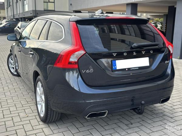 Pelēks Volvo V60 2014 Kauņa, ar dzinēja tilpumu 2.00 L un nobraukumu 280 tūkst. km par 5000 €, foto 5 vietnē AUTOMOTO.COM.LV