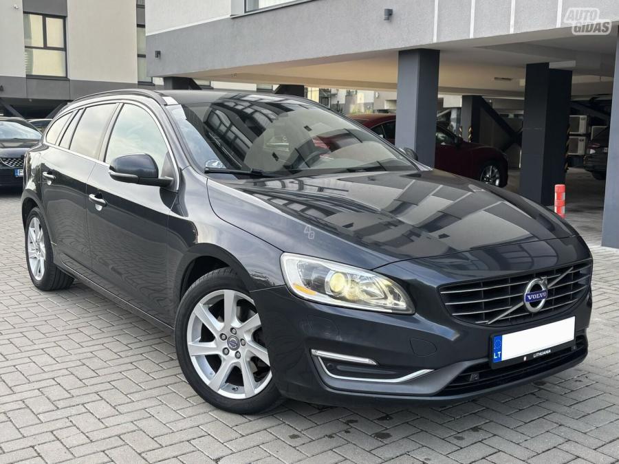 Pelēks Volvo V60 2014 Kauņa, ar dzinēja tilpumu 2.00 L un nobraukumu 280 tūkst. km par 5000 €, foto 7 vietnē AUTOMOTO.COM.LV