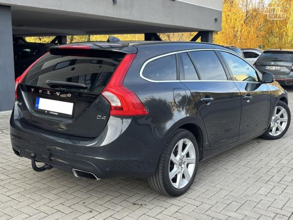 Pelēks Volvo V60 2014 Kauņa, ar dzinēja tilpumu 2.00 L un nobraukumu 280 tūkst. km par 5000 €, foto 8 vietnē AUTOMOTO.COM.LV