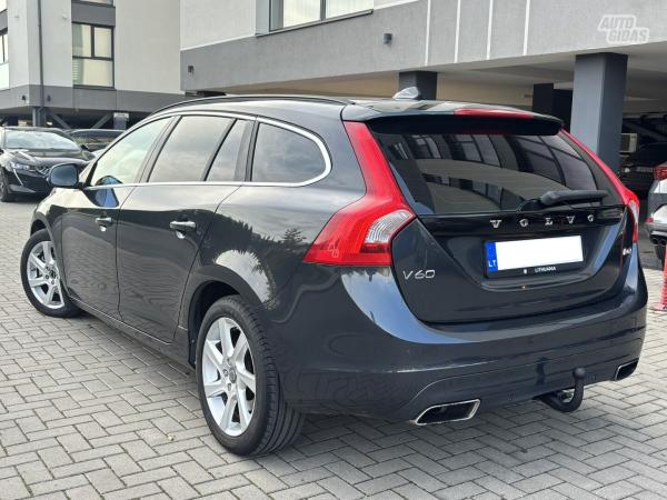 Pelēks Volvo V60 2014 Kauņa, ar dzinēja tilpumu 2.00 L un nobraukumu 280 tūkst. km par 5000 €, foto 9 vietnē AUTOMOTO.COM.LV