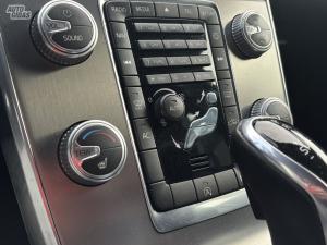 Pelēks Volvo V60 2014 Kauņa, ar dzinēja tilpumu 2.00 L un nobraukumu 280 tūkst. km par 5000 €, foto 19 vietnē AUTOMOTO.COM.LV