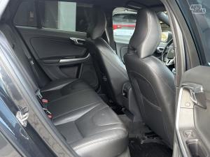 Pelēks Volvo V60 2014 Kauņa, ar dzinēja tilpumu 2.00 L un nobraukumu 280 tūkst. km par 5000 €, foto 22 vietnē AUTOMOTO.COM.LV
