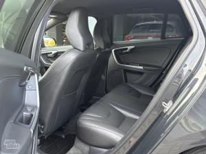 Pelēks Volvo V60 2014 Kauņa, ar dzinēja tilpumu 2.00 L un nobraukumu 280 tūkst. km par 5000 €, foto 23 vietnē AUTOMOTO.COM.LV