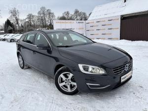 Pelēks Volvo V60 2015 Rīga, ar dzinēja tilpumu 2.00 L un nobraukumu 200 tūkst. km par 8950 €, foto 3 vietnē AUTOMOTO.COM.LV