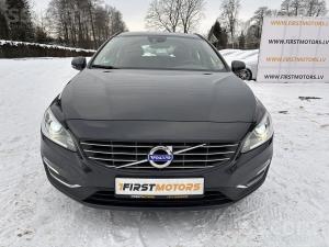 Pelēks Volvo V60 2015 Rīga, ar dzinēja tilpumu 2.00 L un nobraukumu 200 tūkst. km par 8950 €, foto 5 vietnē AUTOMOTO.COM.LV