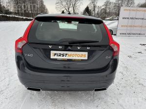 Pelēks Volvo V60 2015 Rīga, ar dzinēja tilpumu 2.00 L un nobraukumu 200 tūkst. km par 8950 €, foto 6 vietnē AUTOMOTO.COM.LV