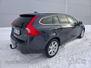Grey Volvo V60 2015 in Tallinn, with an engine capacity of 2.00 L and mileage of 207 thousand km for 9990 €, photo 3 on AUTOMOTO.COM.LV